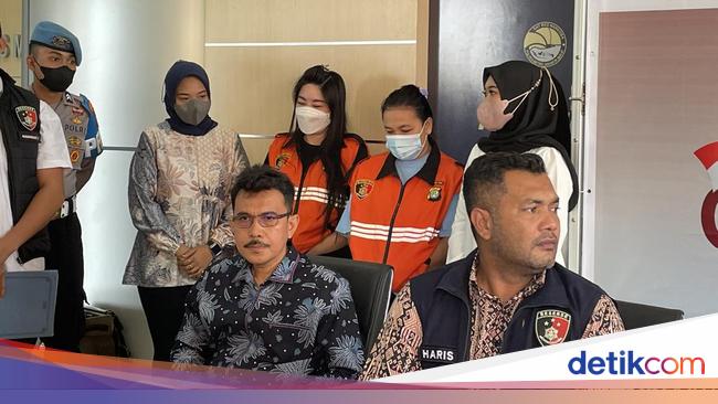 Polres Jakbar Tangkap 2 Wanita Pelaku Investasi Bodong Kerugian Rp 19 6 M