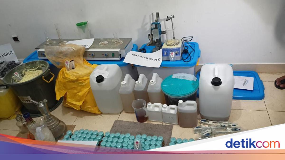 Bahan Baku Liquid Vape Sabu di Jakbar Berbentuk Silica Gel