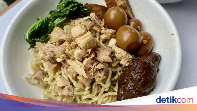 Bakmi Kijin: Bakmi Halal Topping Ati Ampela yang Mantul di Mangga Besar