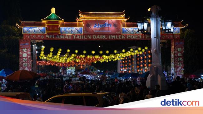 Melihat Kemeriahan Festival Grebeg Sudiro di Solo
