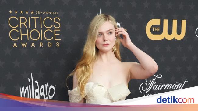 Elle Fanning Ungkap Pernah Tak Dapat Peran karena Followers IG Sedikit