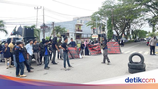 Didemo gegara Ibu Hamil Ditandu 7 Km, Bupati: Tiap Tahun Diusulkan ke Pusat