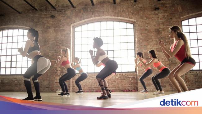 Manfaat Squat Jump untuk Melatih Otot dan Cara Melakukannya