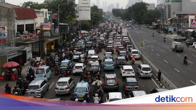 DKI Macet Seperti Sebelum Pandemi, Heru: Jangan Beli Mobil Banyak-banyak
