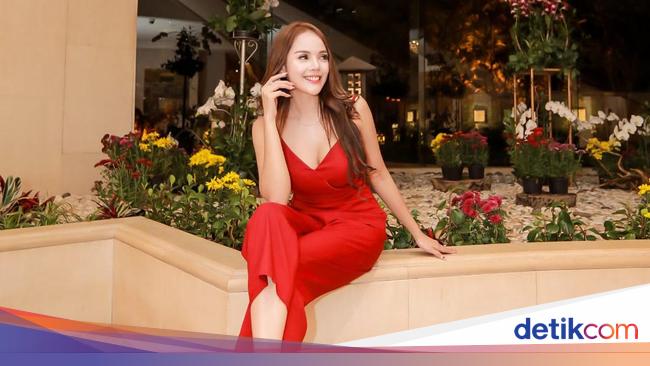 2023 Vika Chu Ingin Buka Klinik Hewan untuk Kucing Jalanan