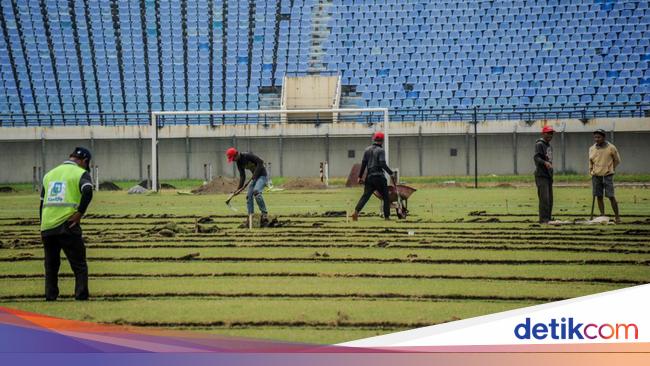 FIFA Soroti Rumput Stadion Si Jalak Harupat Jelang Piala Dunia U-20