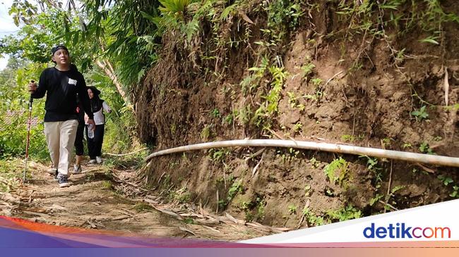 Tempuh Rute 6 Km, Begini Serunya Wisata Hiking di Bukit Menoreh Kulon Progo