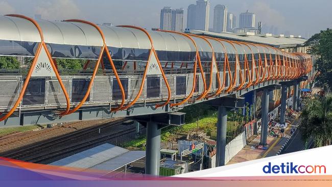 Heru Budi Akan Resmikan Skywalk Kebayoran Lama Siang Ini Heru Budi Akan Resmikan Skywalk Kebayoran Lama Siang Ini