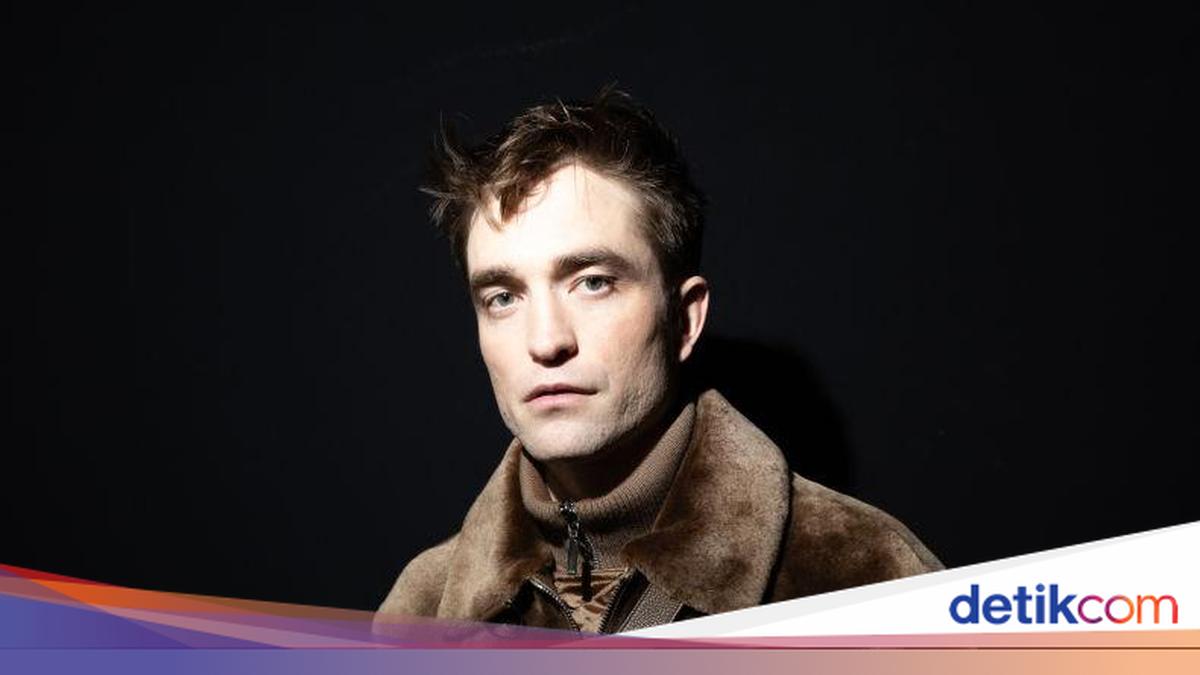 Duh, Robert Pattinson Pernah Ngaku Anaknya Michael Jackson