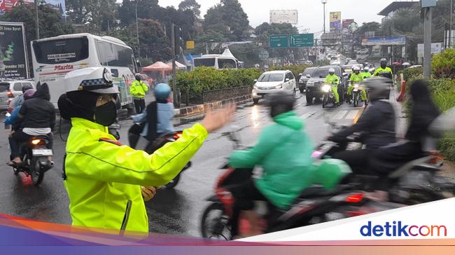 One Way Arah Jakarta Berakhir, Lalin Puncak Kembali Normal Dua Arah