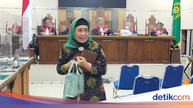 Dekan FISIP Sebut Walkot Bandar Lampung Titip Ponakan Masuk Unila