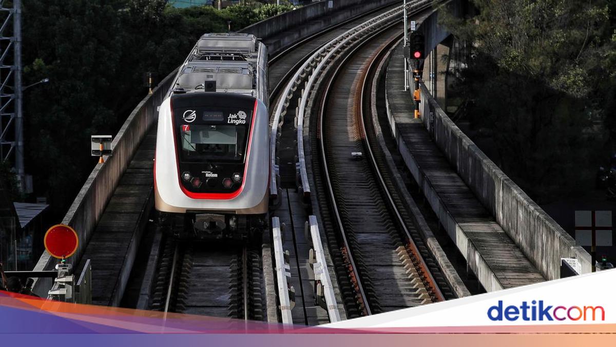Naik LRT Jakarta di Hari Raya Dapat Kue Lebaran, Begini Caranya