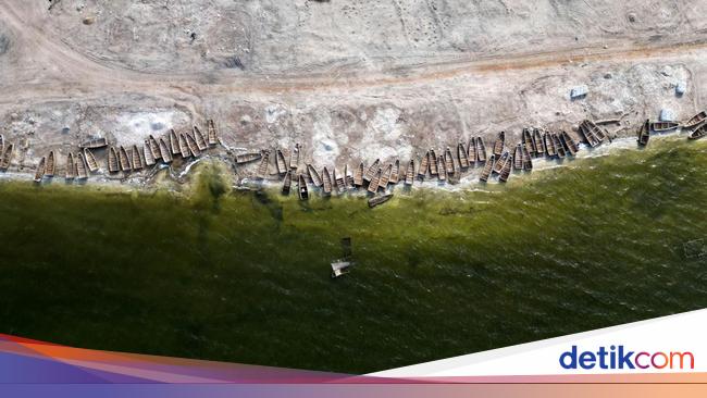 Danau Pink di Senegal Berubah Hijau, Kenapa Ya?