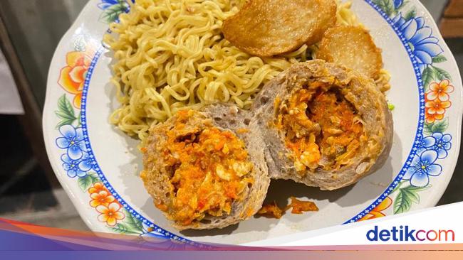 5 Warmindo Paling Viral di Jakarta, Menu Mie Instannya Wajib Dicoba!