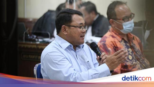 Terungkap! Dekan FMIPA Unila Pakai APBN untuk Beri THR Eks Rektor Karomani