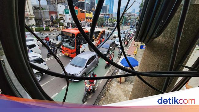 Potret Macet di Jalan Mampang Saat Jam Pulang Kantor