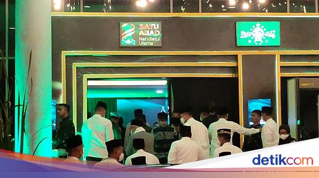 Wapres Ma'ruf Amin Hadiri Peringatan Satu Abad NU Wapres Ma'ruf Amin Hadiri Peringatan Satu Abad NU