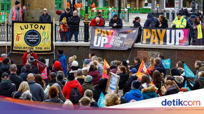Potret Demo Besar di Inggris! Guru, PNS, hingga Masinis Tuntut Naik Gaji