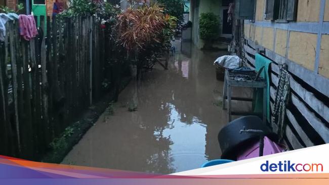 Dompu Hujan Deras Seharian, Puluhan Rumah Kebanjiran