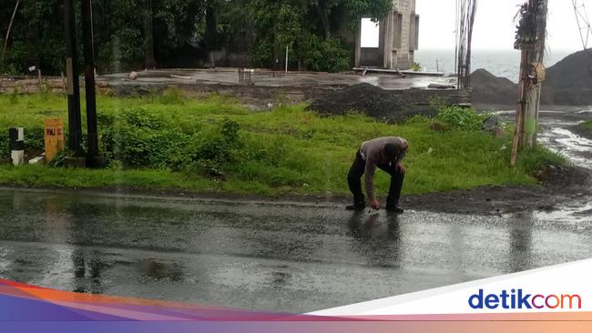 2 Motor Tabrakan di Jalan Amlapura-Singaraja, 1 Orang Tewas