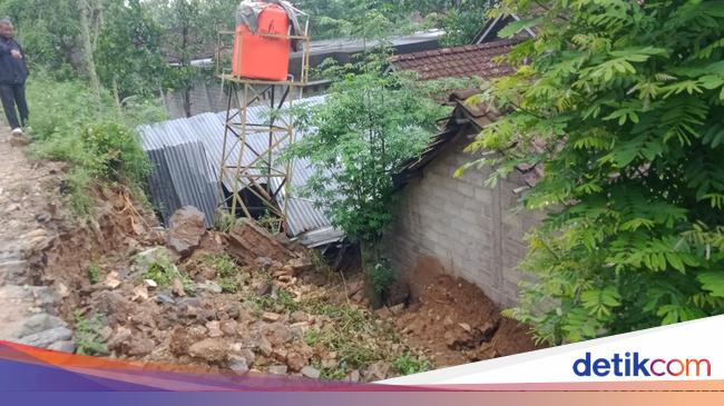 Longsor di Ngandong Perbatasan Klaten-Gunungkidul Hantam 2 Rumah