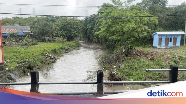 Camat di Parepare Usul Revitalisasi Sungai untuk Atasi Dampak Banjir Camat di Parepare Usul Revitalisasi Sungai untuk Atasi Dampak Banjir