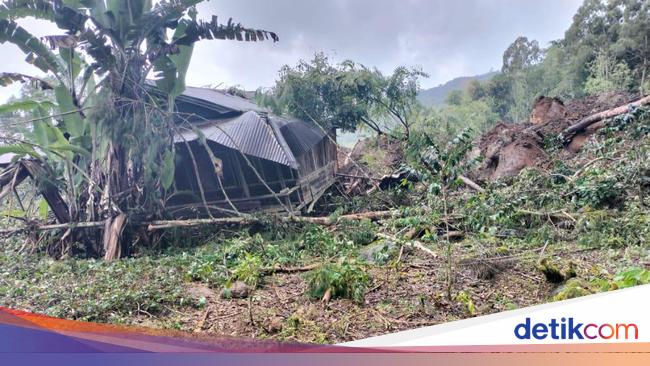 Longsor Terjang Permukiman di Toraja Utara, 6 Rumah Rusak-60 KK Mengungsi