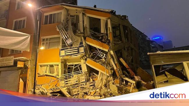 Efek Gempa M 7,8 yang Mengguncang Turki
