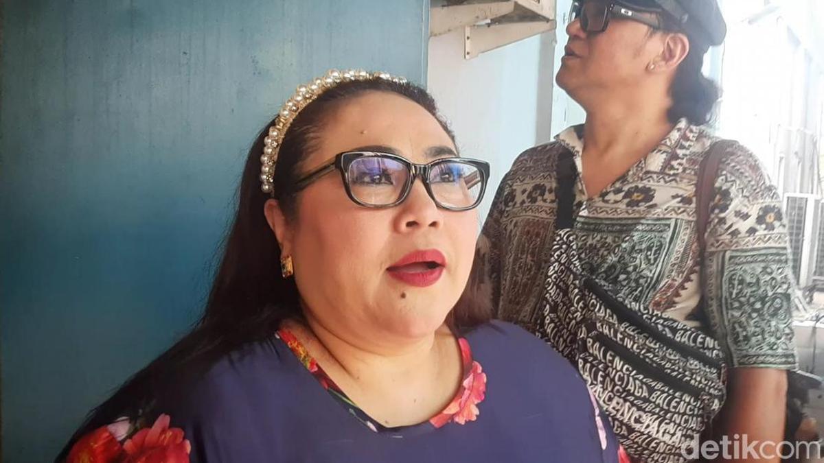 Nunung Srimulat Idap Kanker Payudara Stadium 1, Ini Artinya