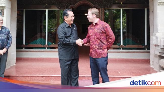 Pilgub Bali, Cok Ace: Pak Koster Harus Tetap Naik