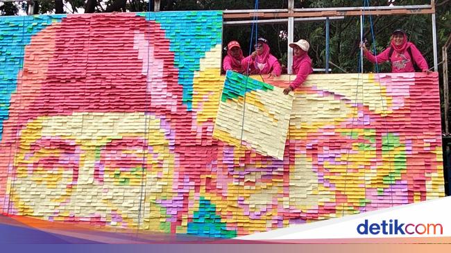 Luar Biasa! Emak-emak Fatayat Susun Gambar Ulama NU dari Sticky Notes