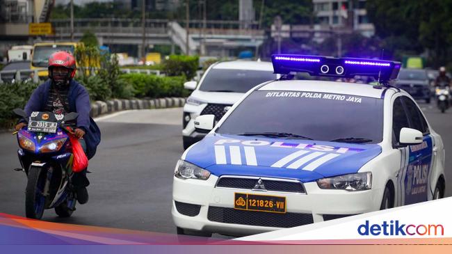 Tahun ini 60 E-TLE Mobile dan 70 E-TLE Statis Terpasang di Jakarta Tahun ini 60 E-TLE Mobile dan 70 E-TLE Statis Terpasang di Jakarta