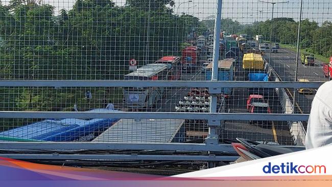 Macet Imbas 1 Abad NU, Polisi Imbau Pengendara Keluar Tol Waru
