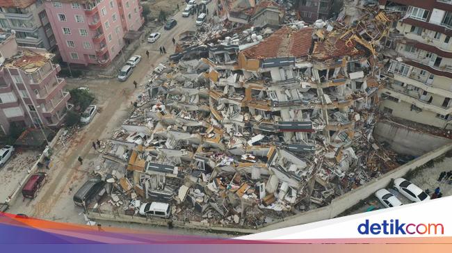 Update Gempa Turki: 11.200 Orang Meninggal Akibat Gempa M 7,8