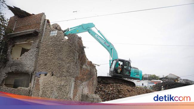 Pembangunan Flyover Ciroyom Bandung Ditargetkan Rampung Juli