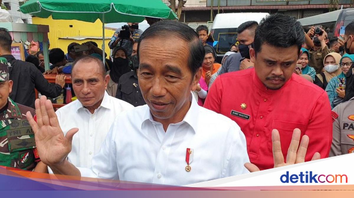 Diapit Edy-Bobby, Jokowi 'Sindir' Kepala Daerah Cek Pasar Tiap Minggu