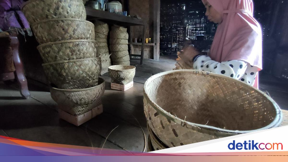 Boboko dan Nyiru Menolak Punah di Tengah Modernisasi