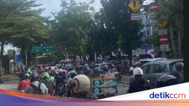 Cerita Warga Kena Macet dari Pondok Indah ke Simprug Jaksel Pagi Ini