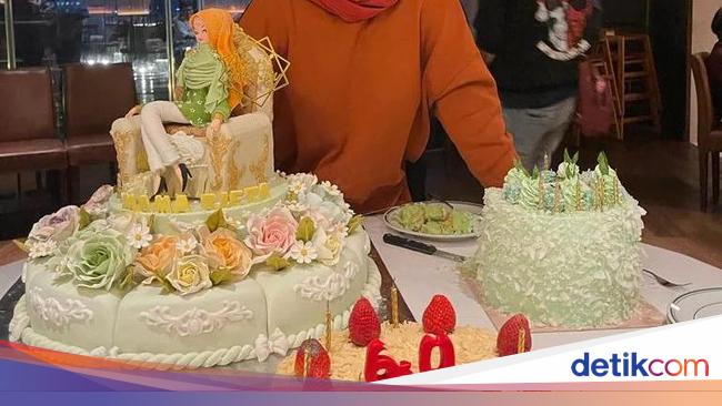 10 Momen Rieta Amilia Kulineran, Makan Durian hingga Ngopi