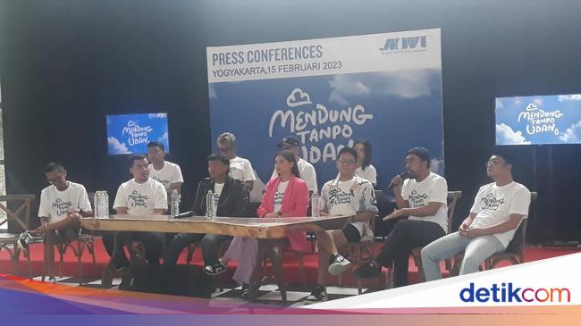 Lagu 'Mendung Tanpo Udan' Diadopsi ke Film Berlatar Suasana Jogja Lagu 'Mendung Tanpo Udan' Diadopsi ke Film Berlatar Suasana Jogja