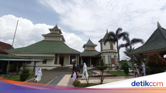 Masya Allah... Hampir 2 Abad, Masjid Agung Manonjaya Tasik Tetap Kokoh