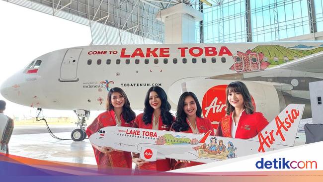 Foto: Cantiknya Pramugari AirAsia Promosikan Danau Toba Foto: Cantiknya Pramugari AirAsia Promosikan Danau Toba