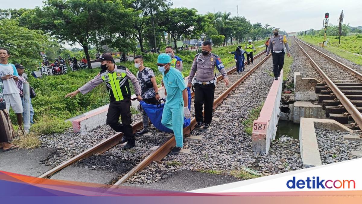 Pria Tanpa Identitas Tergeletak di Rel Lamongan, Diduga Tewas Tertabrak KA