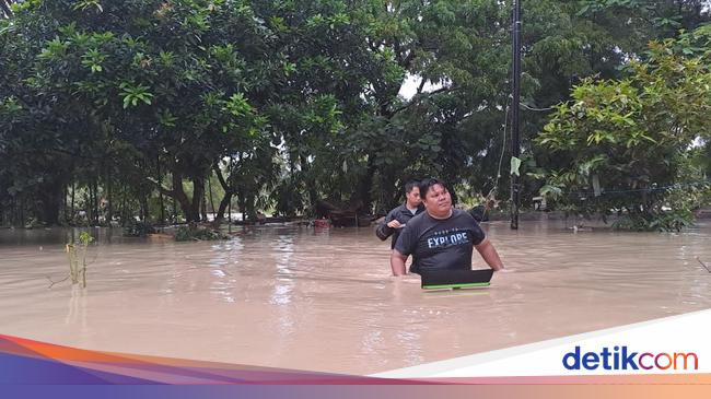 Perum Dinar Indah Semarang Banjir Lagi, 2 Tanggul Sungai Jebol
