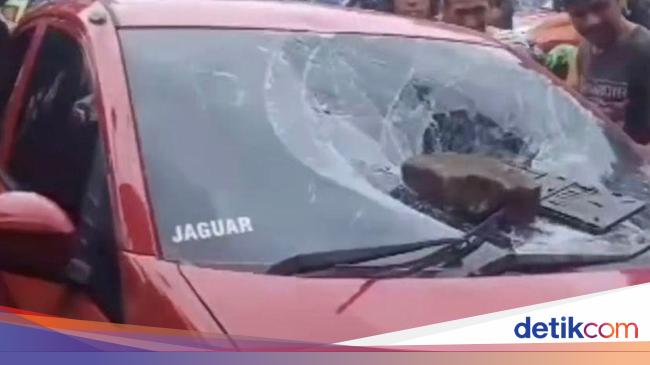 Viral Honda Brio Kabur Dirusak Massa, Ternyata Nggak Bayar Isi Pertalite Rp 150 Ribu