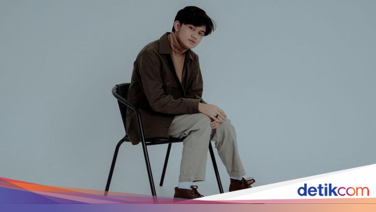 Arash Buana Rayakan Debut Album dengan Showcase