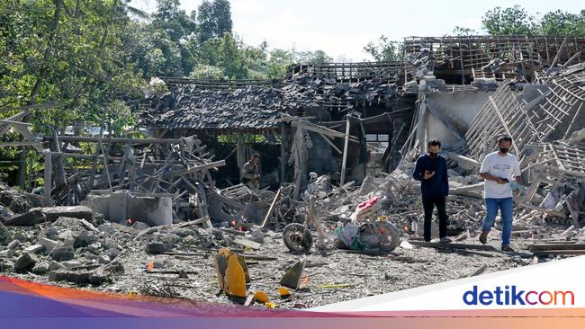 Petasan Meledak di Blitar: 4 Tewas, 1 Bayi Gegar Otak, 25 Rumah Hancur