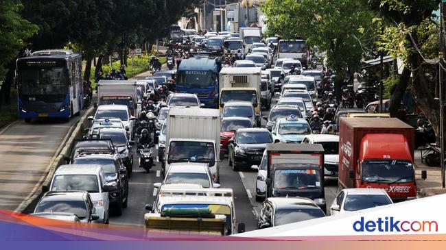 Heru Budi Janji Bakal Atasi Kemacetan Jakarta Heru Budi Janji Bakal Atasi Kemacetan Jakarta