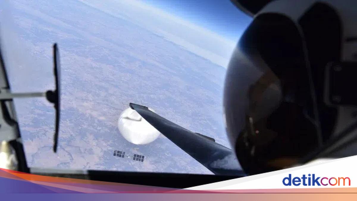 Penampakan Balon Mata-mata China dari Angkasa