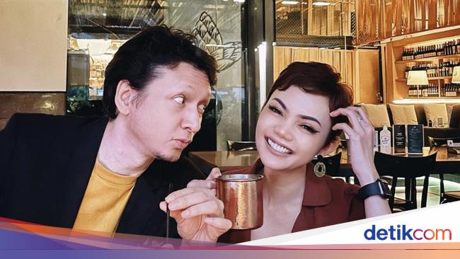 Rina Nose Belajar Kontrol Emosi Agar Pernikahan Awet